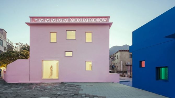 Una casa azul y una rosa... ¿Cuál te gusta más? | OVACEN