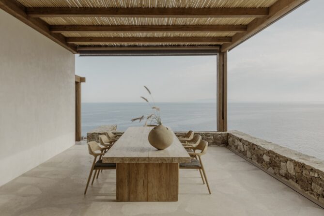 Casa Viglostasi: Piedra, mar y paisaje ¡no necesitas más! | OVACEN