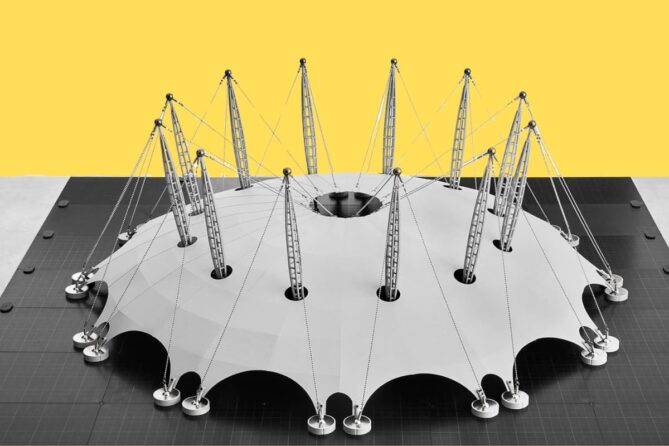 Learn structures by playing! Create designs with your hands