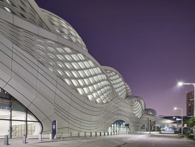 Nueva estación de metro de Riad: Obra maestra de Zaha Hadid